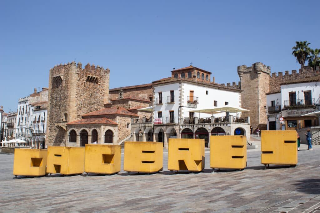 8 lugares que ver en Cáceres en 1 día - Viajero Goloso 8 lugares que ver en Cáceres en 1 día - Viajero Goloso